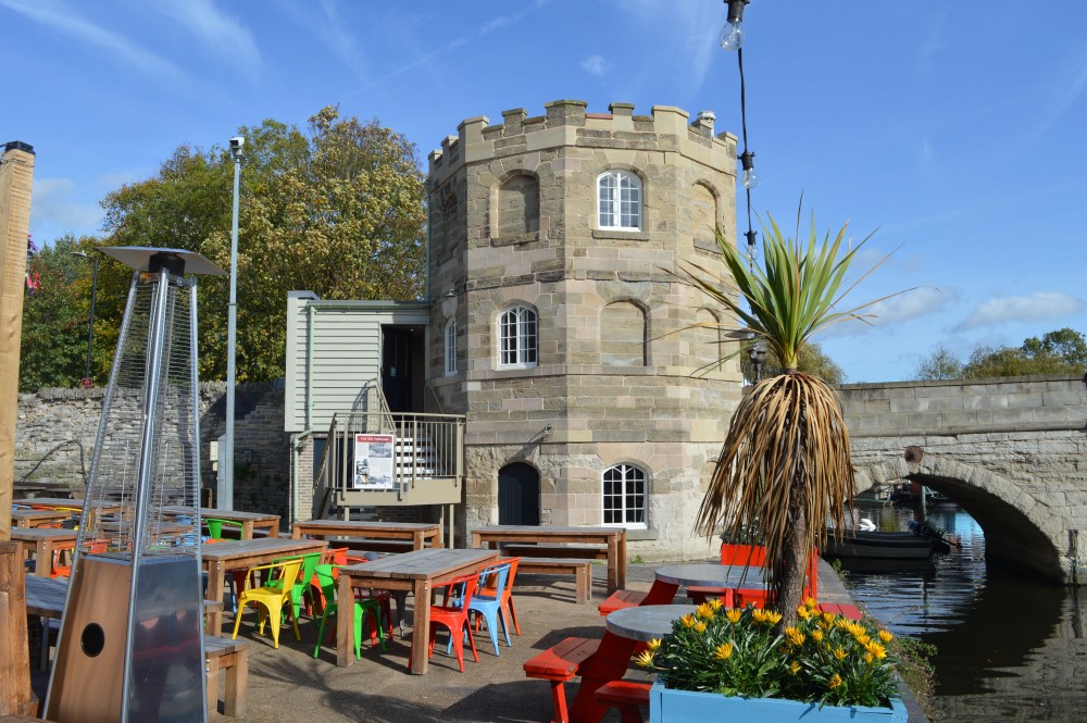 The Old Toll House | Building Specification