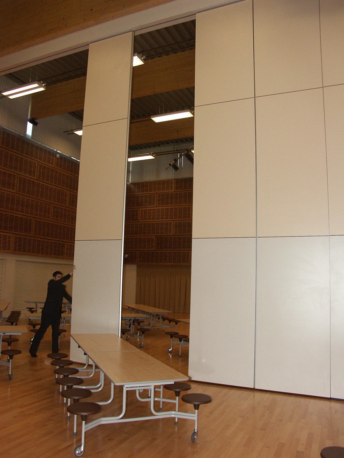 7 metre high wall installed in London School | Building Specification