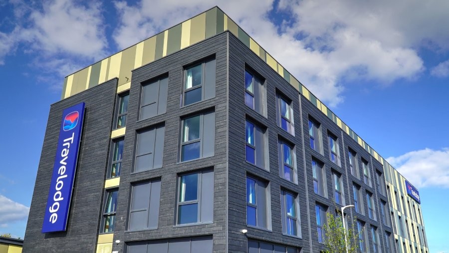 CUPACLAD® FAÇADE PROVIDES LUXURY FOR NEW TRAVELODGE HOTEL | Building ...