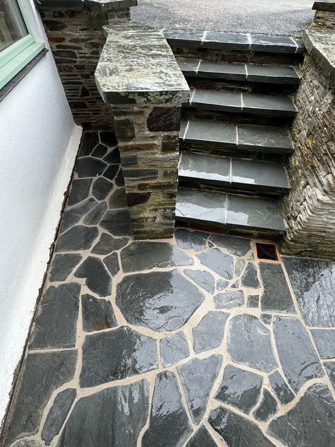 Repointing Random-sized Joints in Random-sized, Stone Paving | Building ...